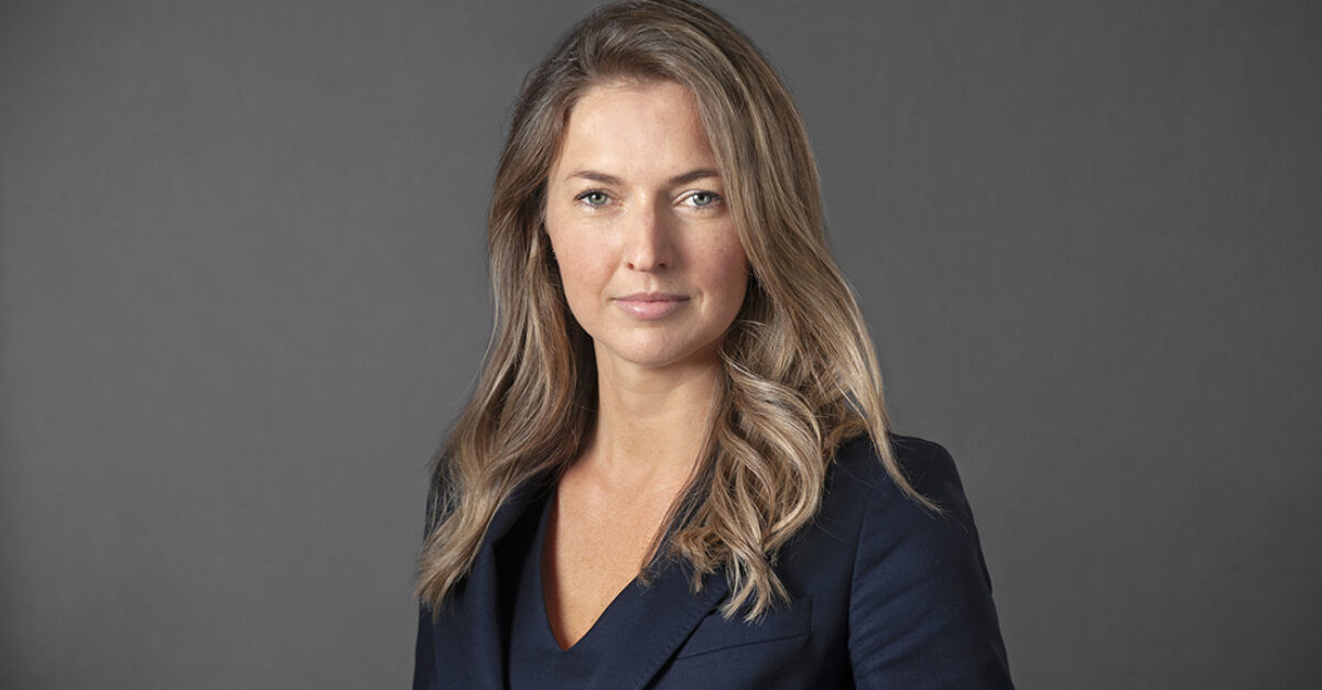 Holly Renwick | Foley's List